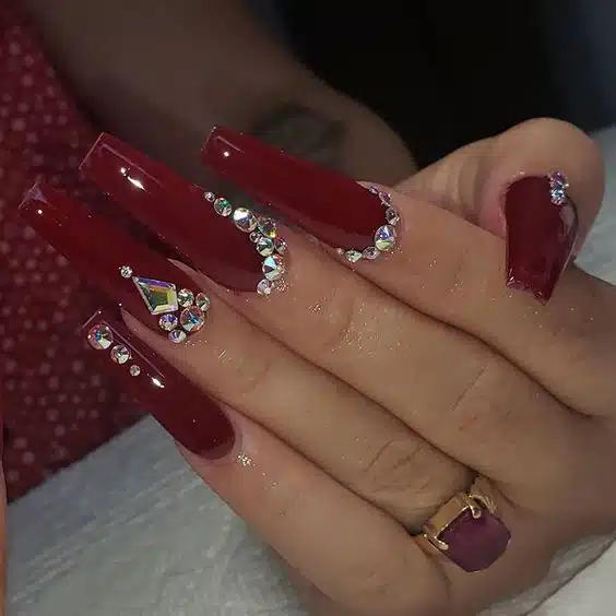 24+ Diamond Nail Designs For Glamorous Manicure (2024)