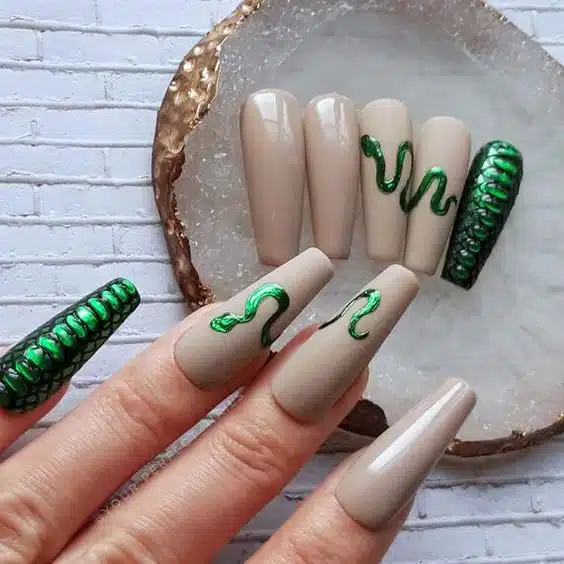 60+ Trendy Snake Nail Design 2024