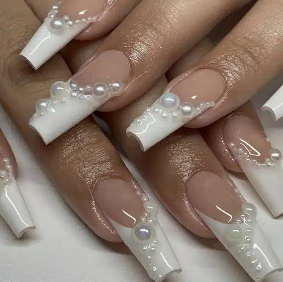 50+ Latest Pearl Nail Design 2024