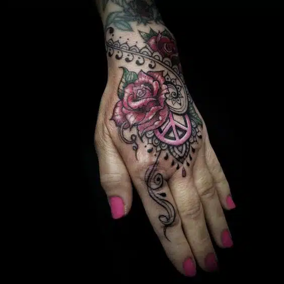56+ Beautiful Dope Hand Tattoos For Women